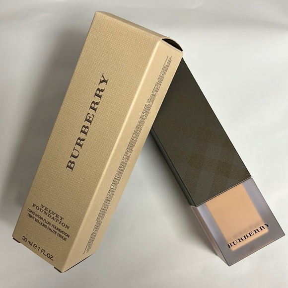 Burberry | Makeup | Burberry Velvet Foundation Long Wear Fluid ...